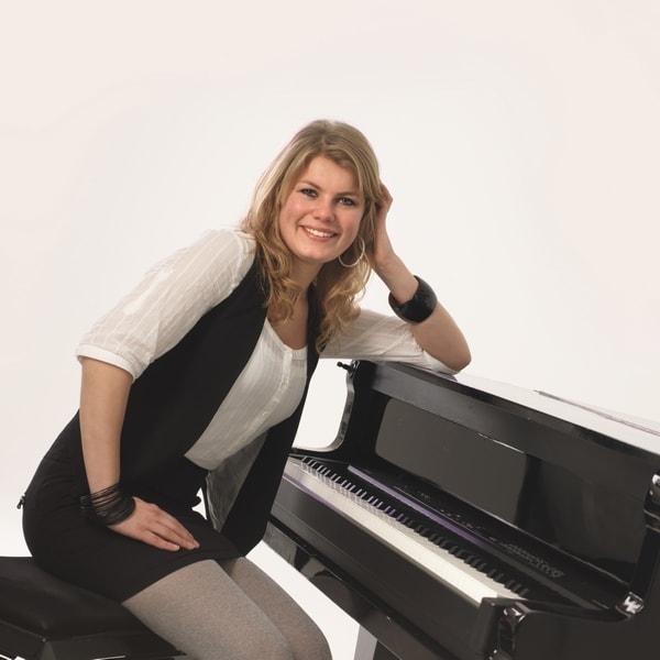 Paula Leek in café ’t Karrewiel - Lief Langedijk